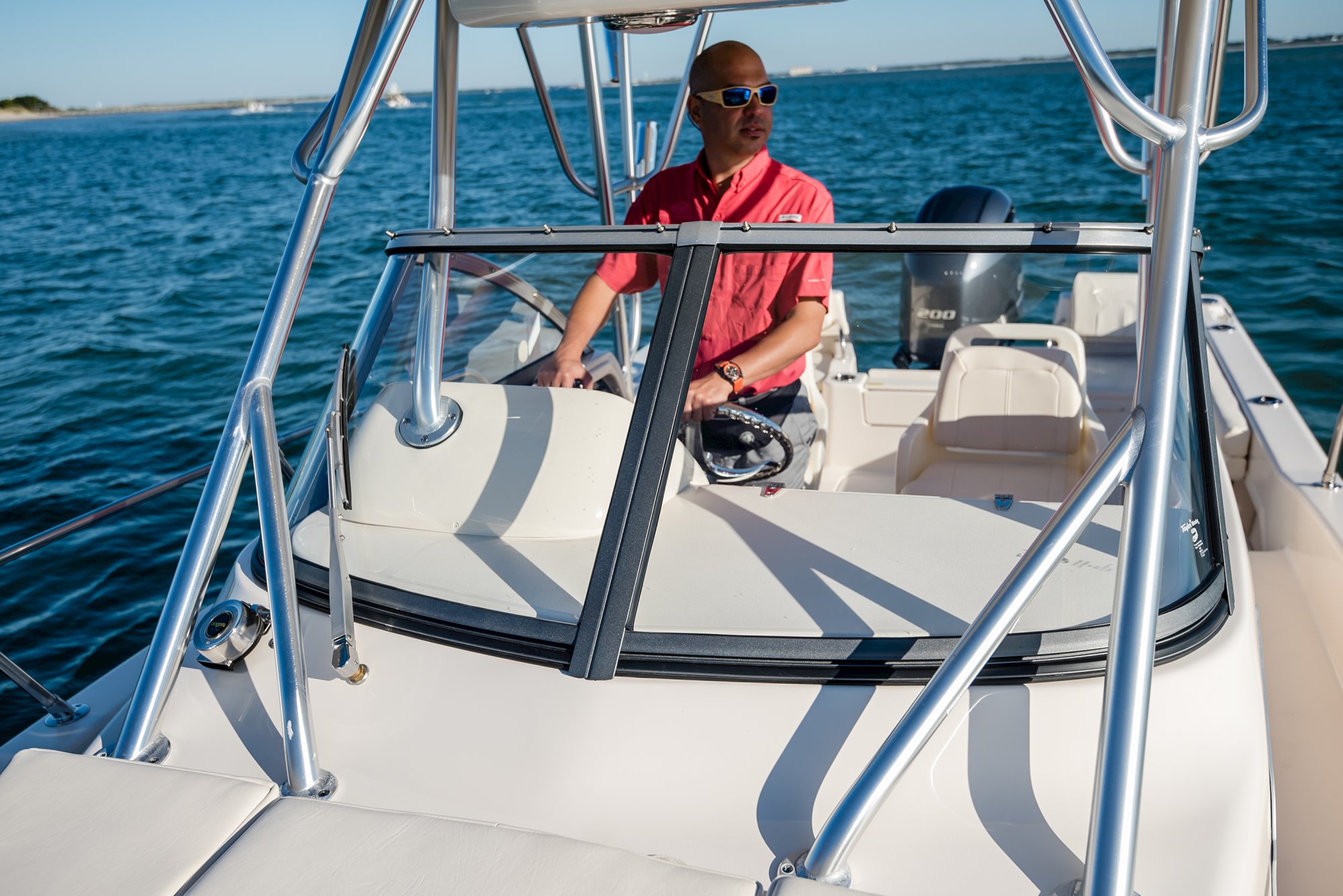 Gradywhite Adventure 208 Walkaround Cabin