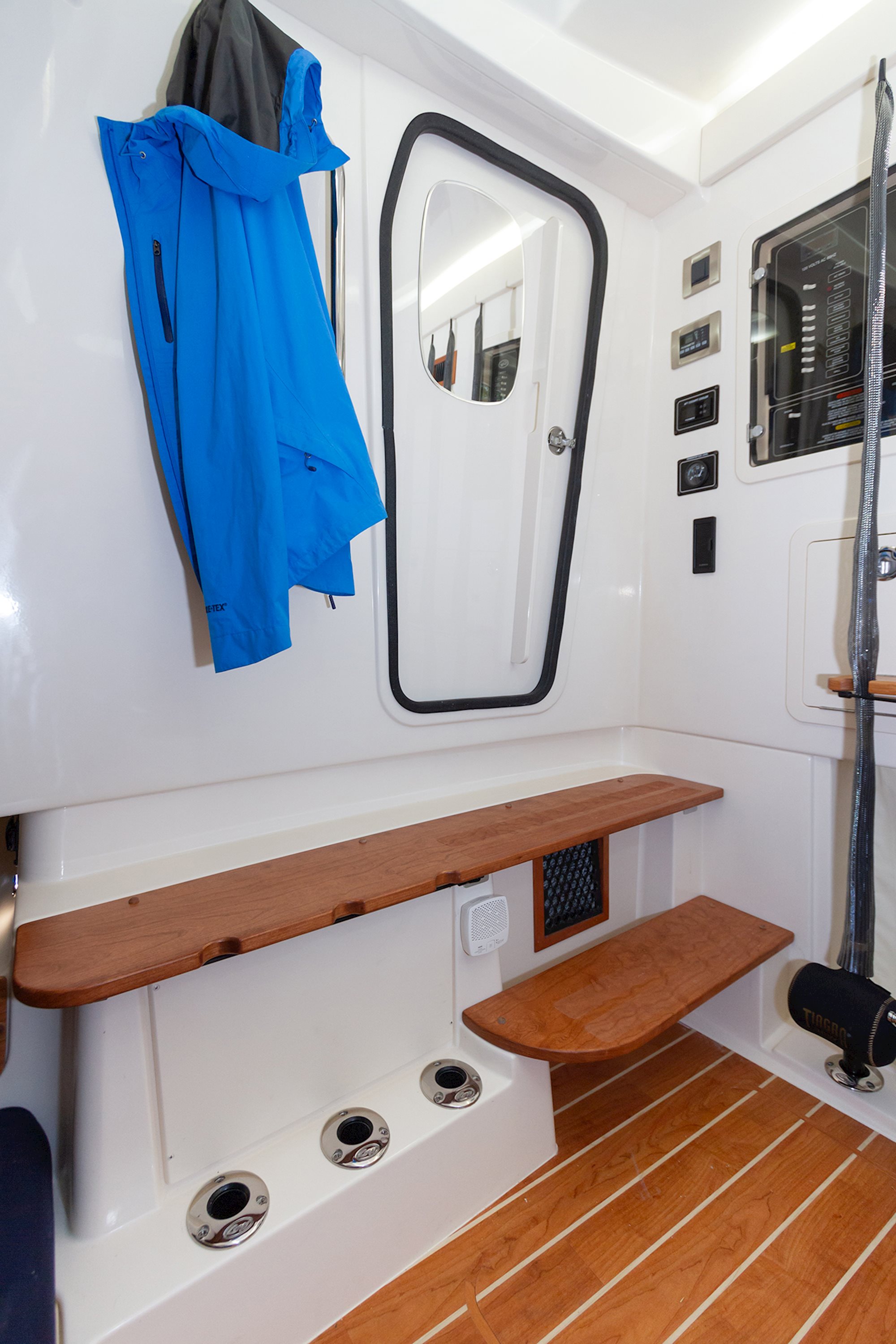 Grady-White | Canyon 336 Center Console