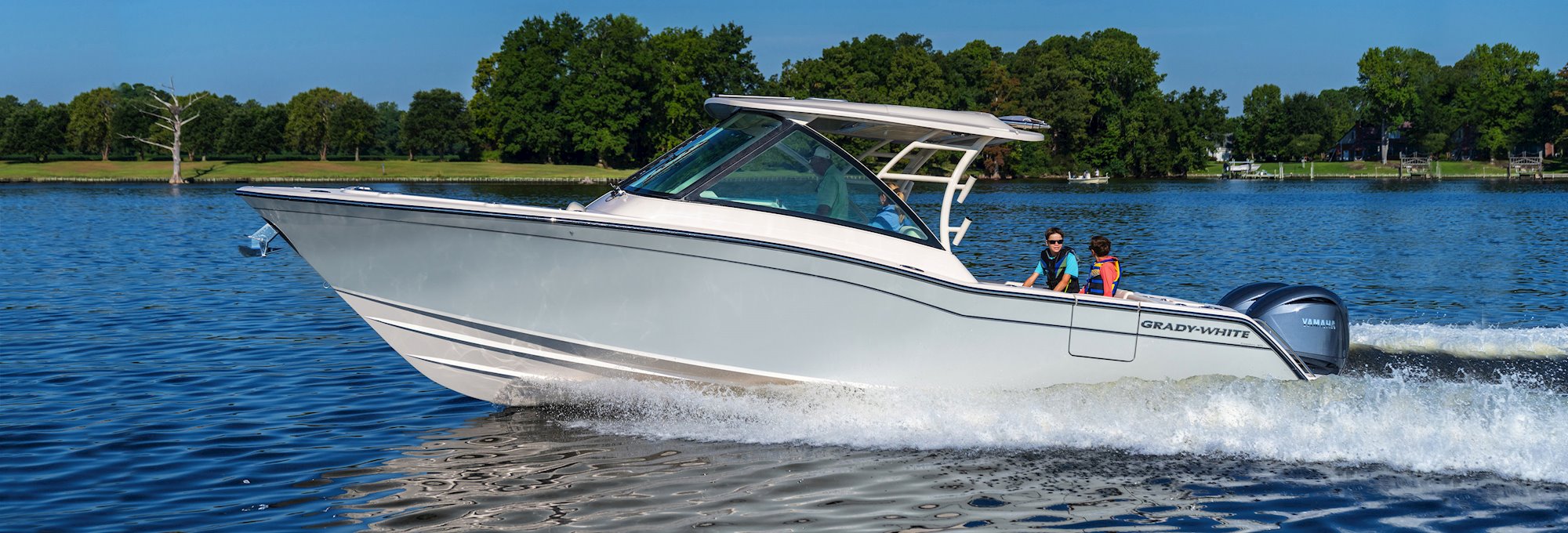 Grady-White | Dual & Center Console Saltwater Fishing Boats