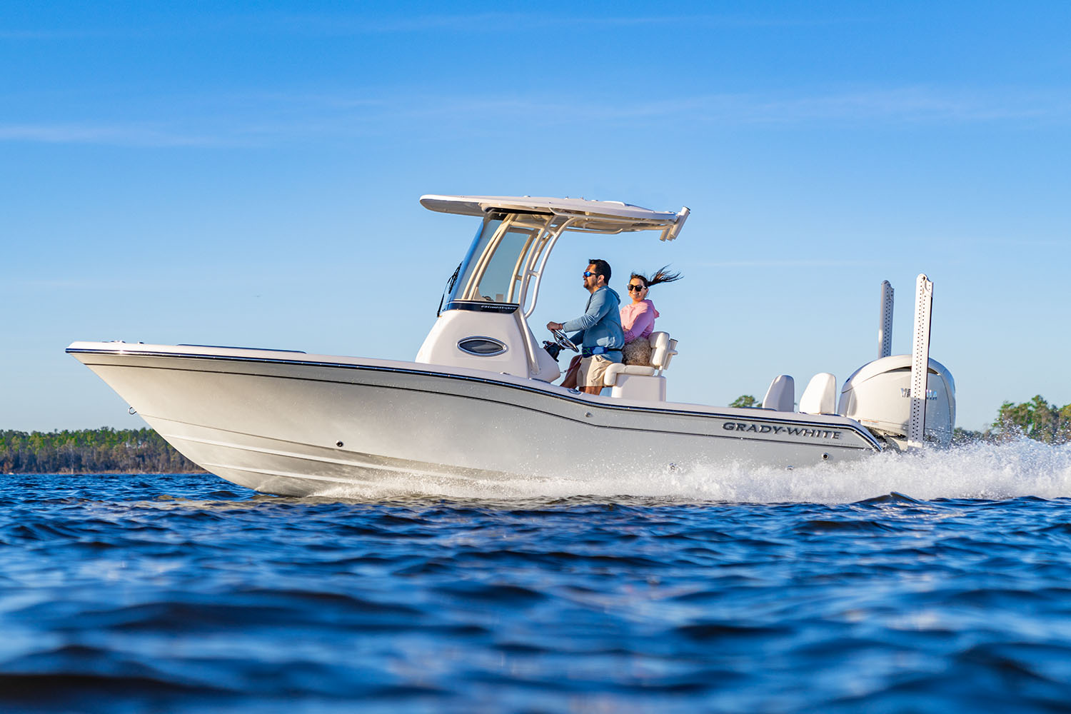 Grady-White | Adventure 218 Walkaround Cabin